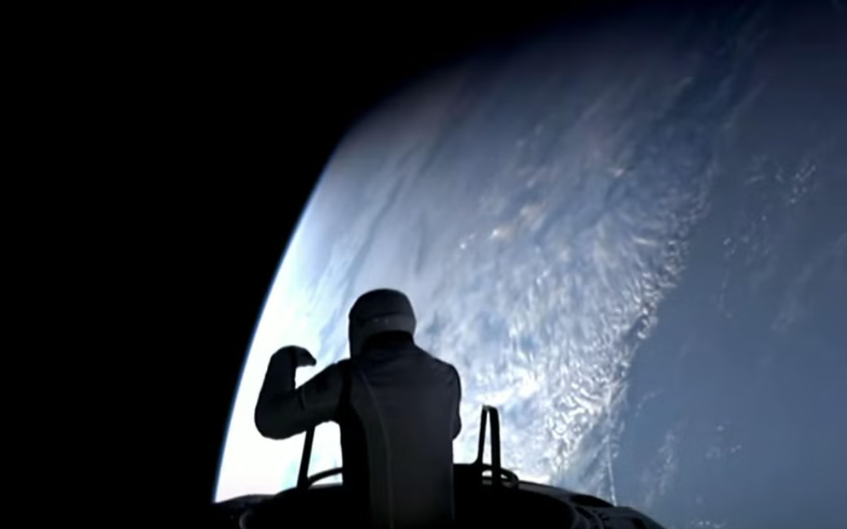 Pic of the Week: The First Commercial Spacewalk – Our Awesome Universe