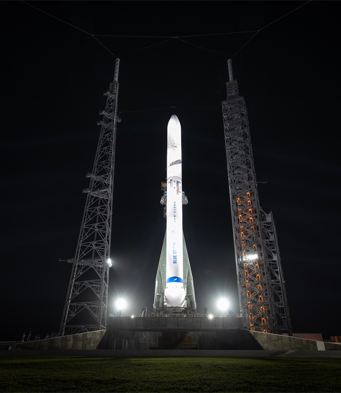 Is Blue Origin Ready to Challenge SpaceX? – Our Awesome Universe